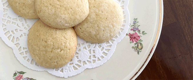 Old-Fashioned Southern Easter Tea Cakes