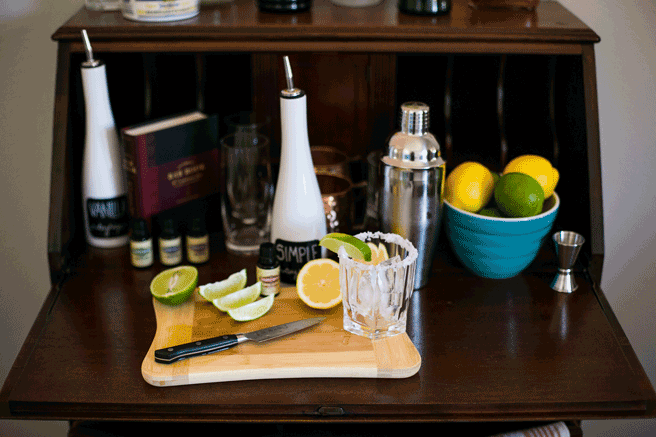 How to Set Up a Beginner Bar in YOUR Home